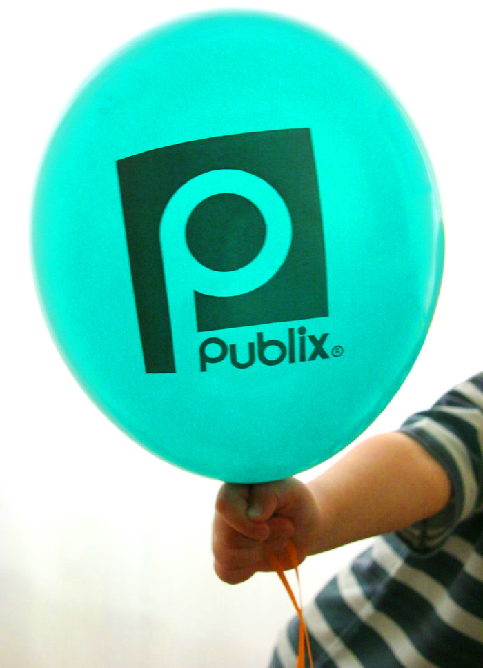 Publix logo (1972) - Fonts In Use