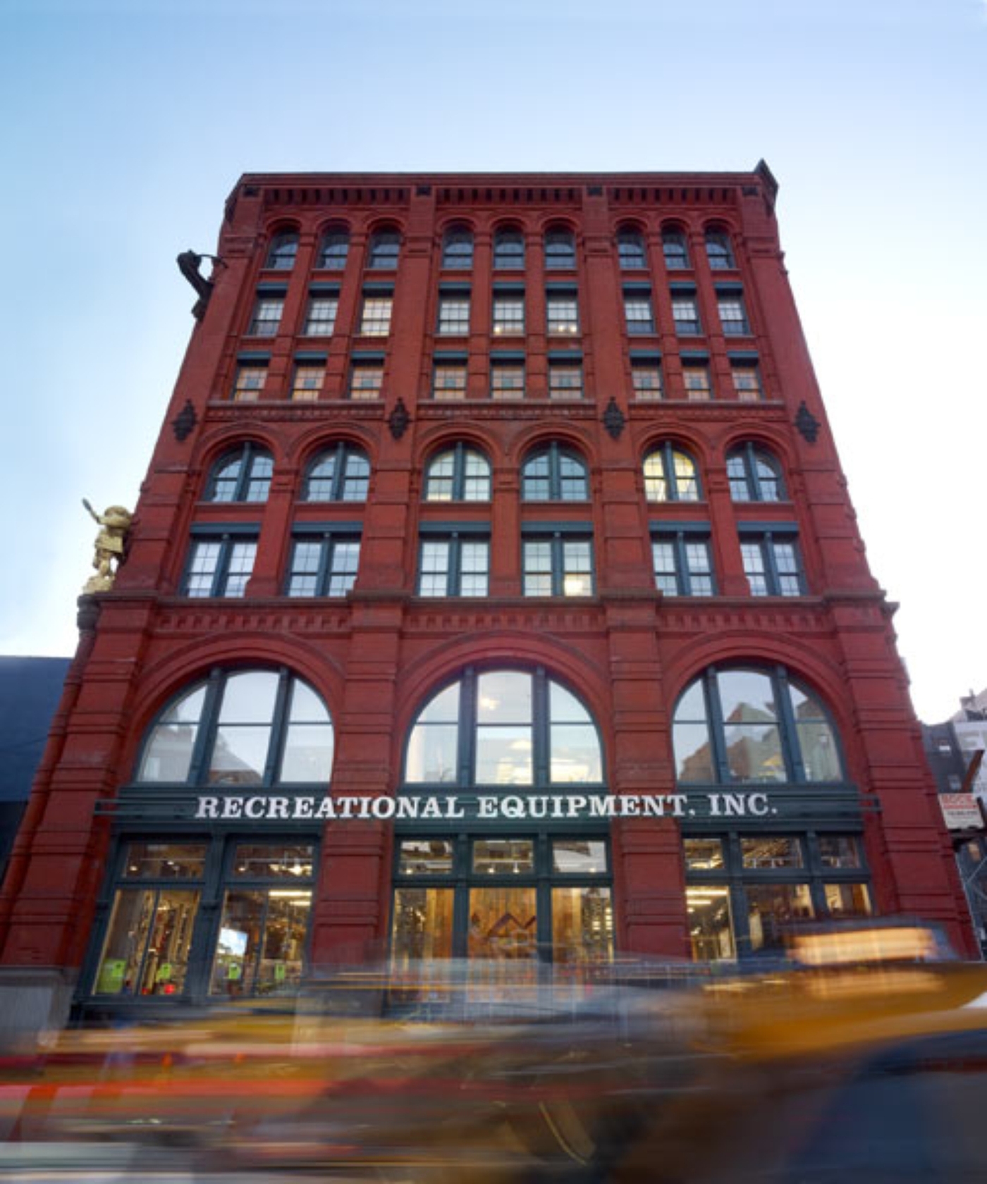REI Stores - Fonts In Use