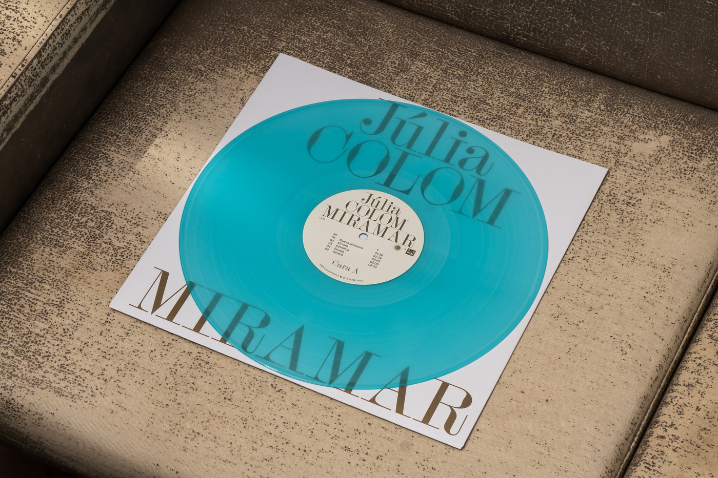 Júlia Colom – Miramar album art - Fonts In Use