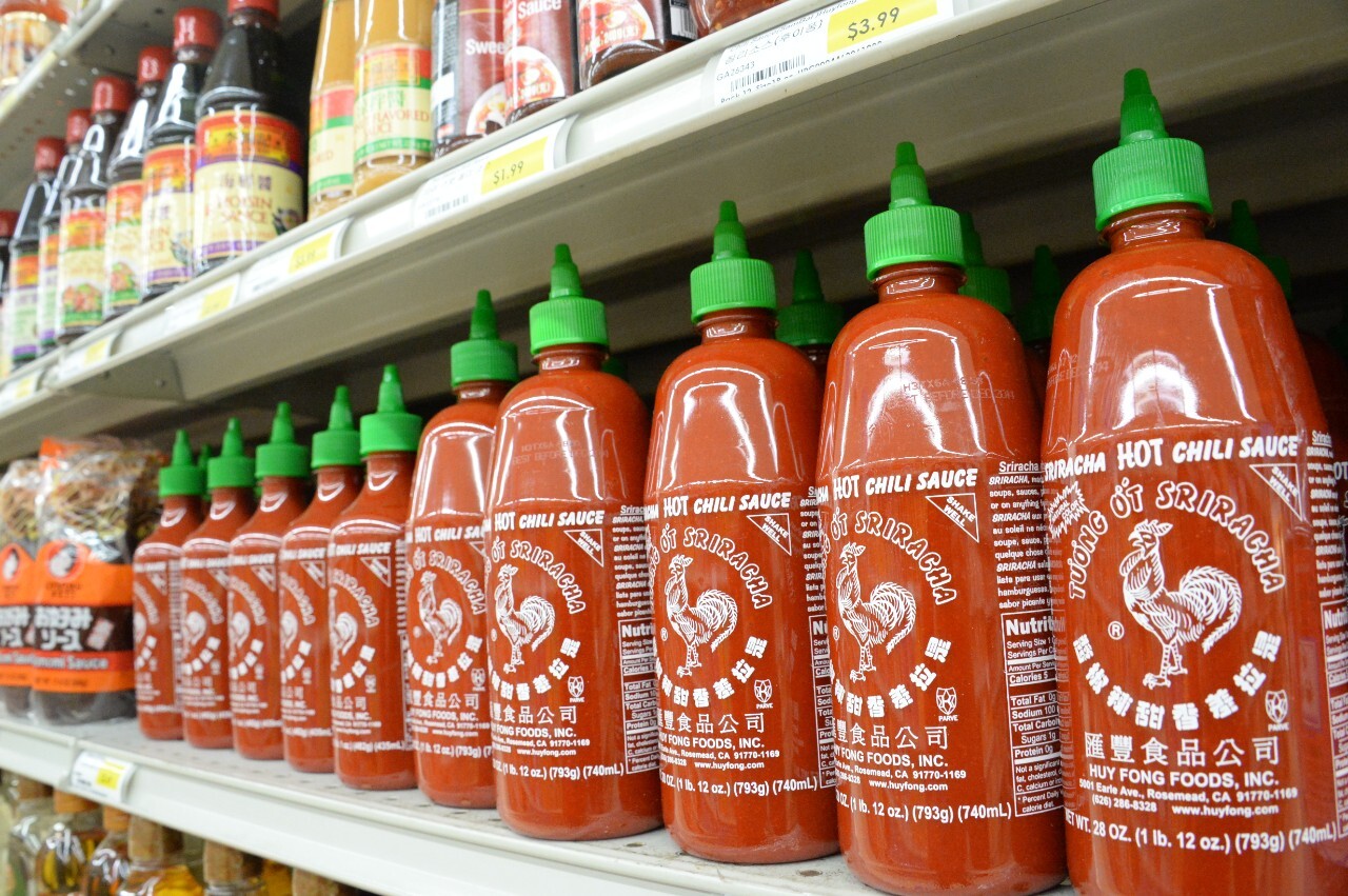 Huy Fong sriracha hot sauce label - Fonts In Use