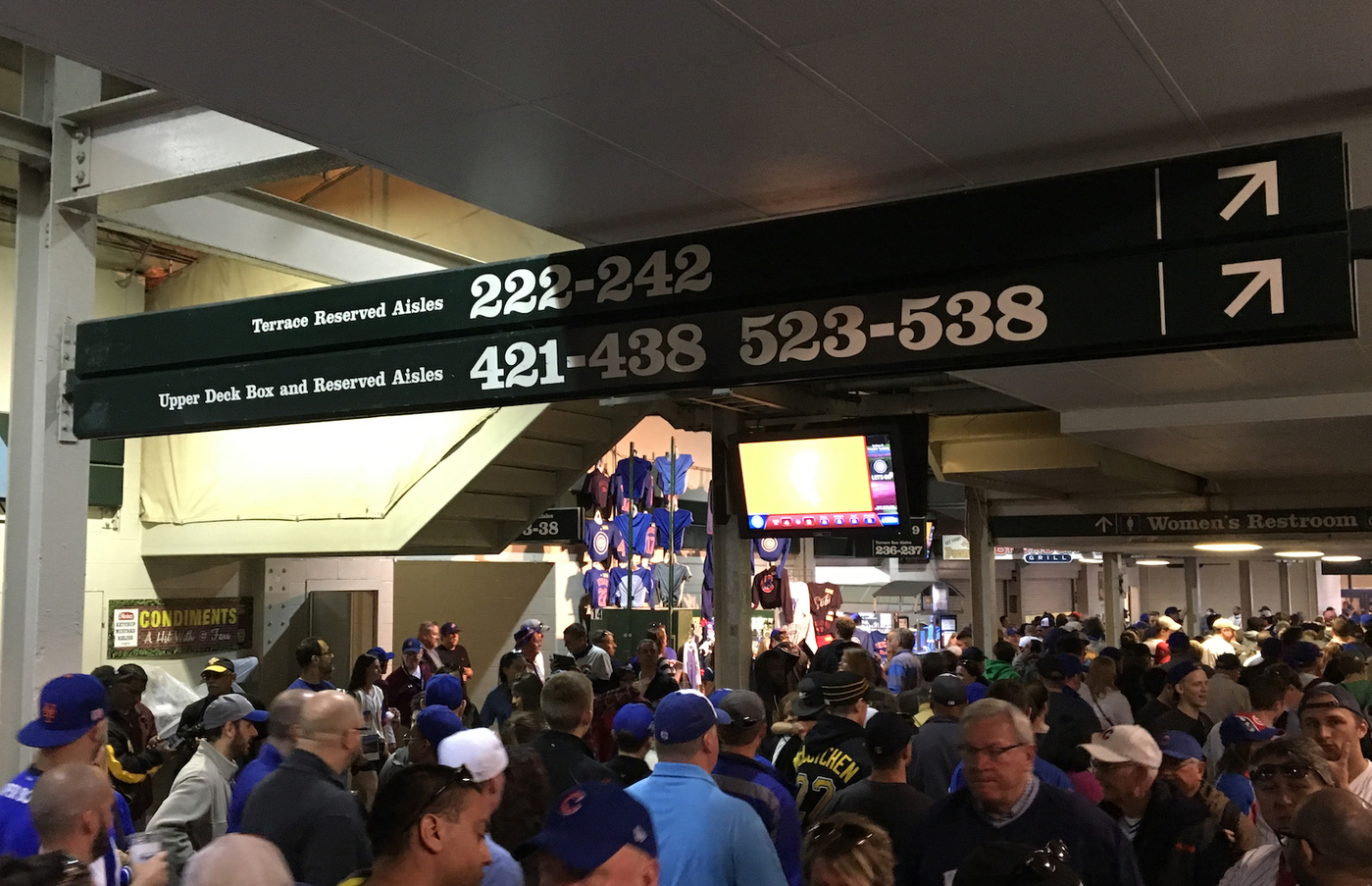 Wrigley Field signs - Fonts In Use
