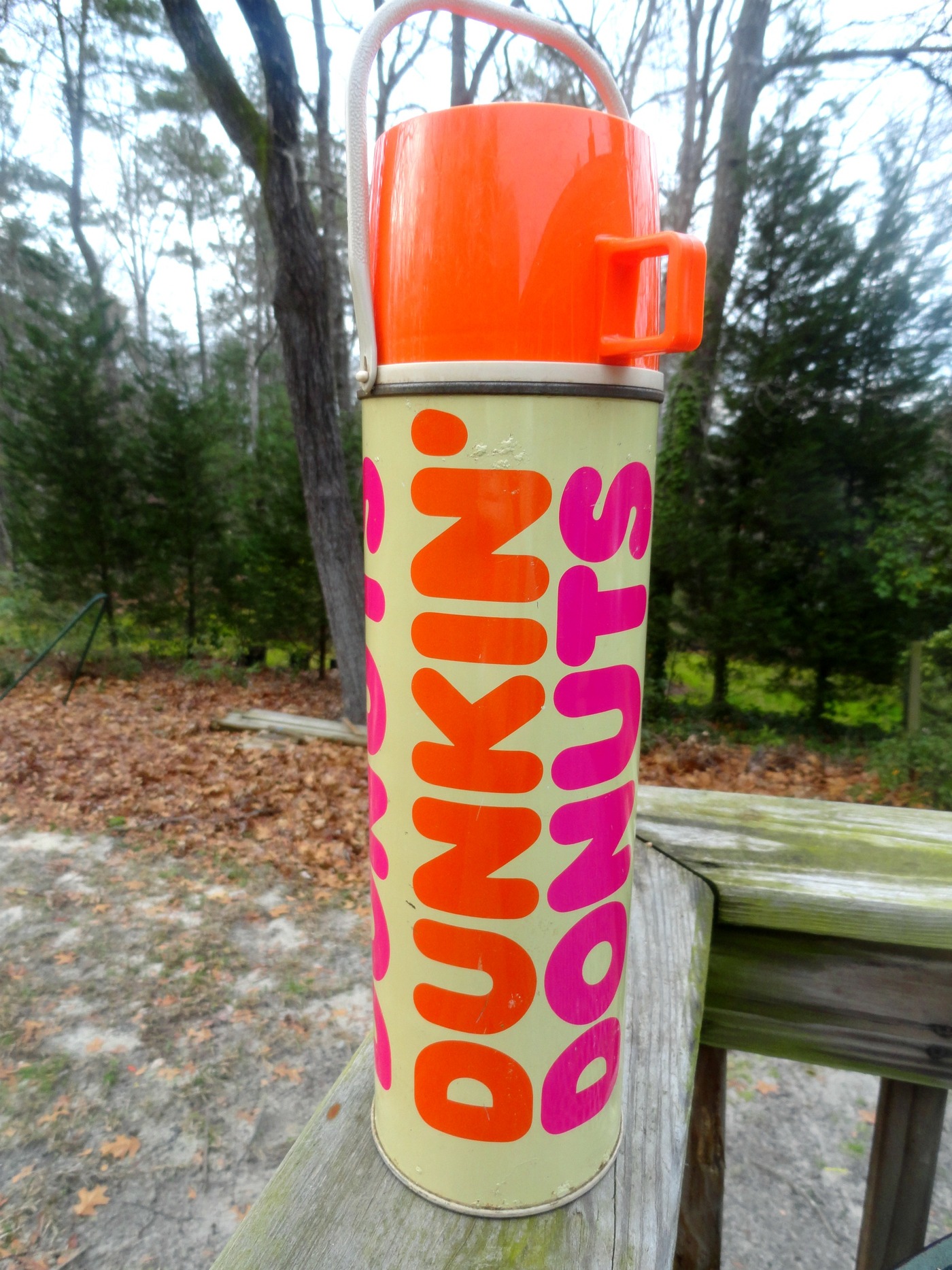 Dunkin’ Donuts logo - Fonts In Use